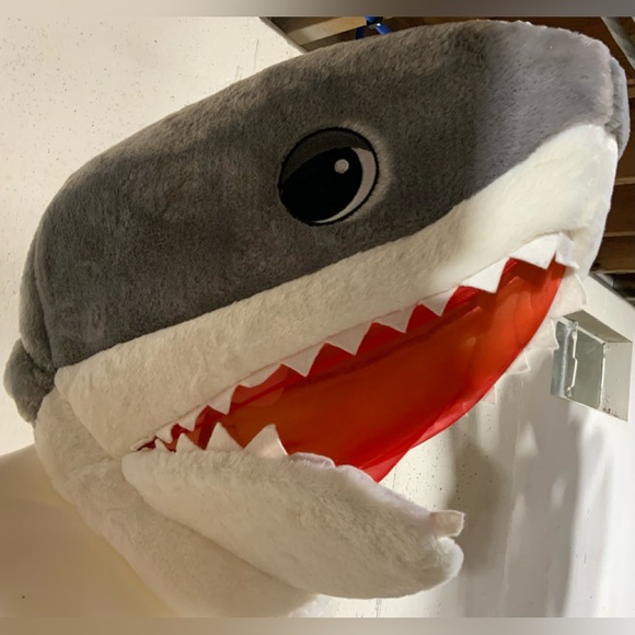 dandee | Costumes | Greeter Heads Great White Shark Maskimals Oversize ...